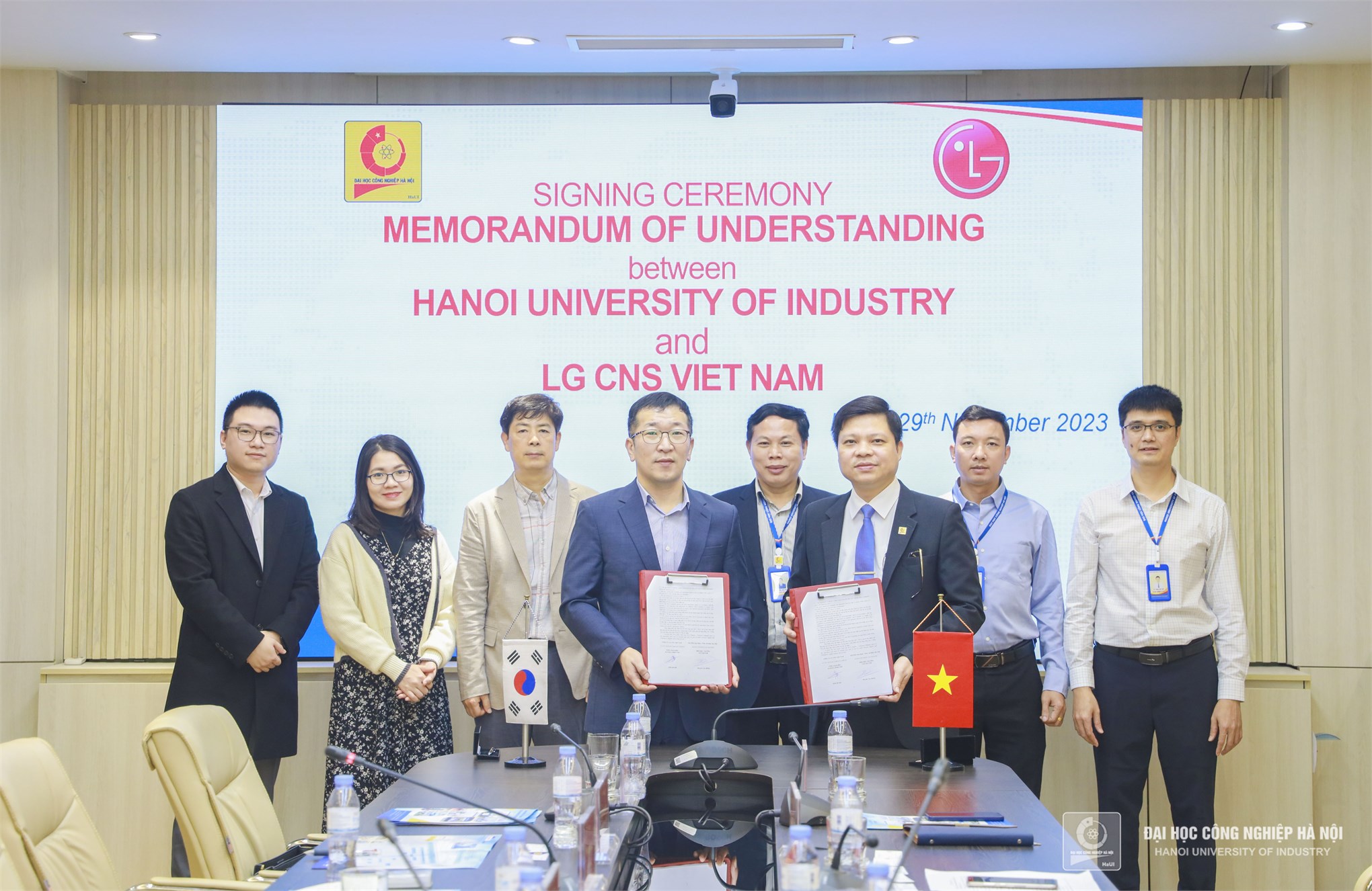 Hanoi University of Industry strengthens ties with LG Electronics Development Vietnam and LG CNS ...