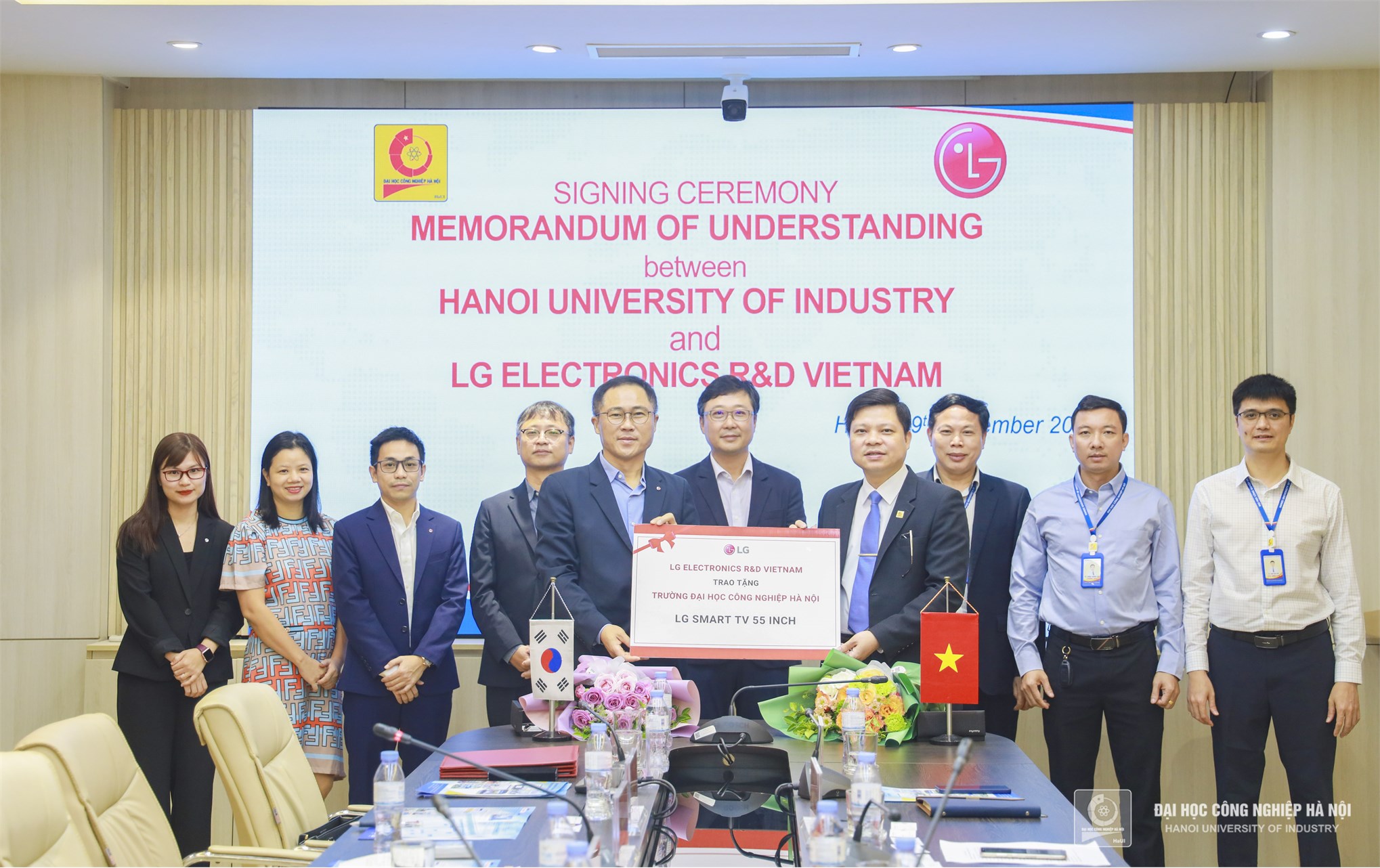 Hanoi University of Industry strengthens ties with LG Electronics ...